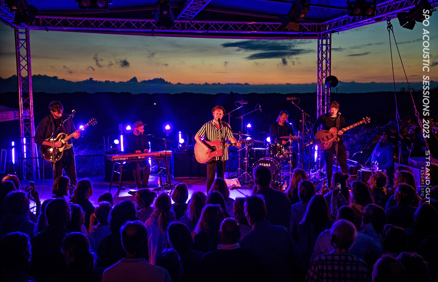 StrandGut Sessions 2023 mit Johannes Oerding, Revelle, Joshua Patron ...