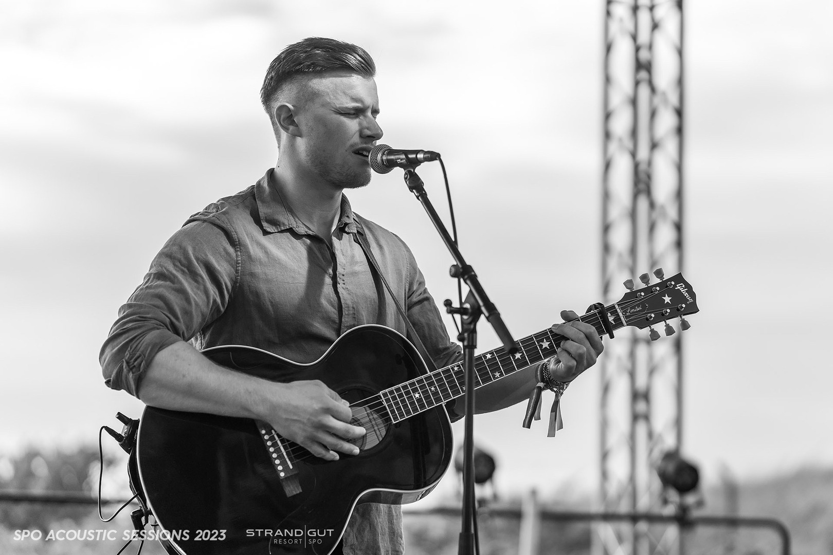 StrandGut Sessions 2023 mit Johannes Oerding, Revelle, Joshua Patron ...