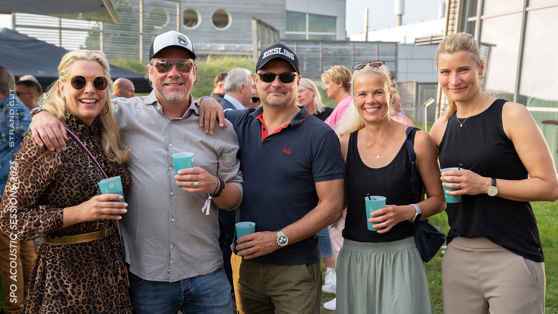 StrandGut Sessions 2023 mit Johannes Oerding, Revelle, Joshua Patron ...