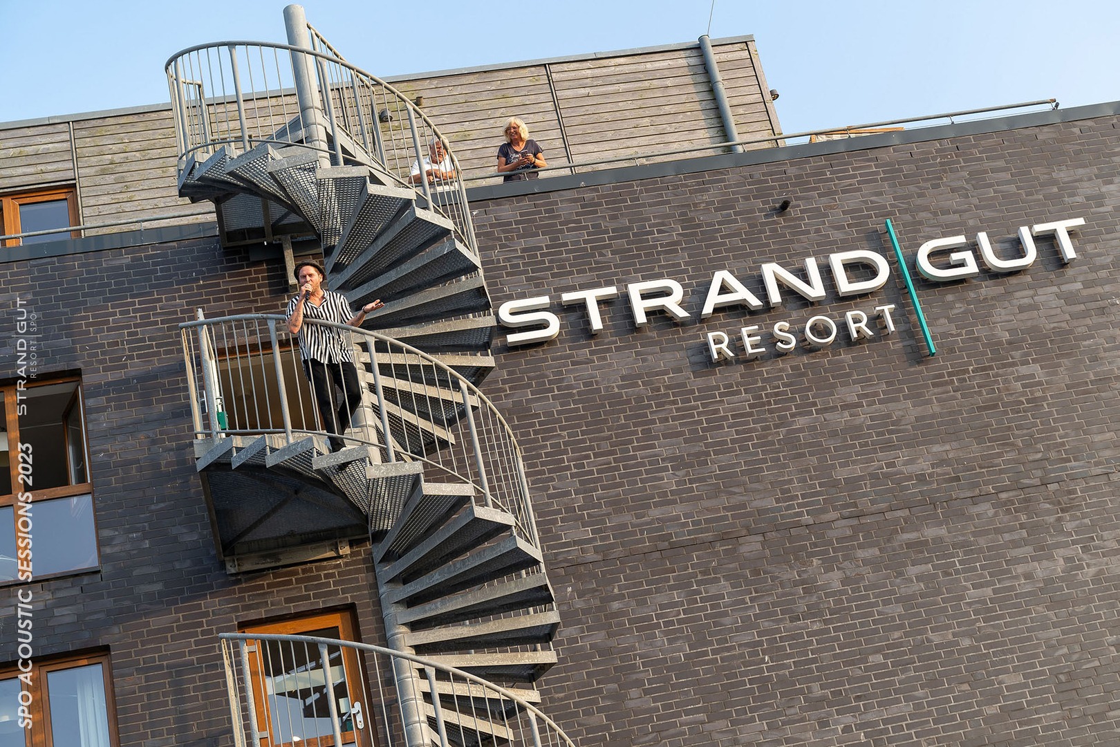 StrandGut Sessions 2023 mit Johannes Oerding, Revelle, Joshua Patron ...