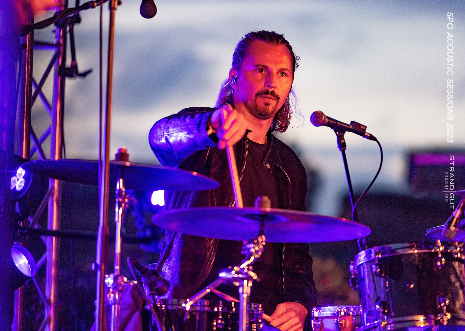 StrandGut Sessions 2023 mit Johannes Oerding, Revelle, Joshua Patron ...
